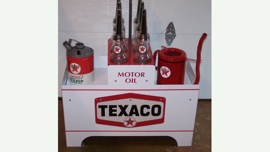Texaco Oil Bottles With Rack And 2 Oil Cans Reproduction at Indy Road ...
