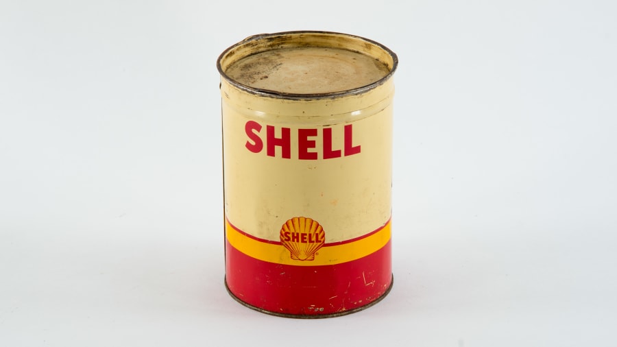 Shell Oil Can 5 Pound at The Road Art Collection 2017 as W245 - Mecum ...