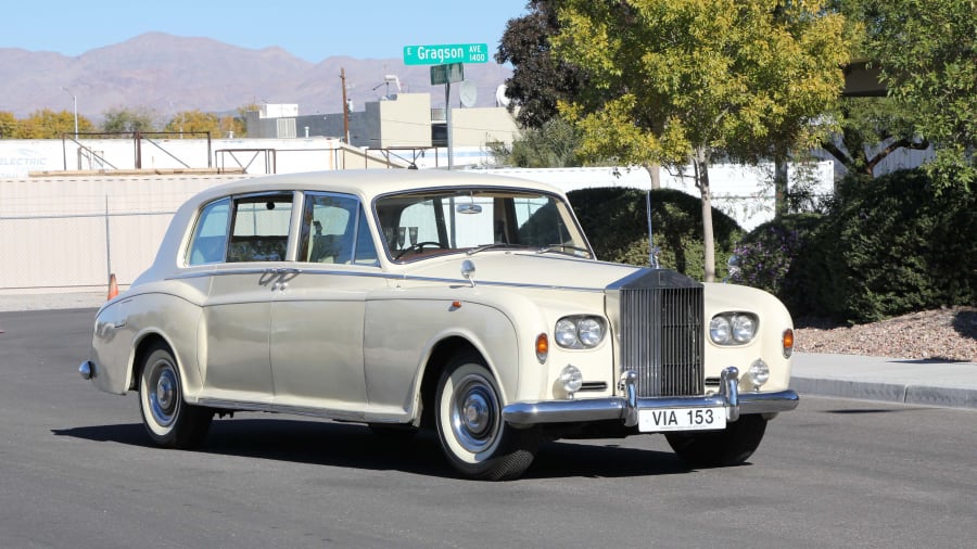 1969 Rolls-Royce Phantom Vi Limousine at Rogers' Classic Car Museum ...