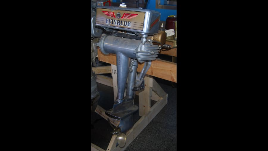 Evinrude 147 Racing Speeditwin Outboard Boat Motor at Indy Road Art ...