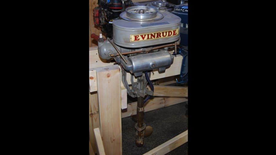 Evinrude Model LA Rowboat Motor at Indy Road Art 2018 as J319 - Mecum ...