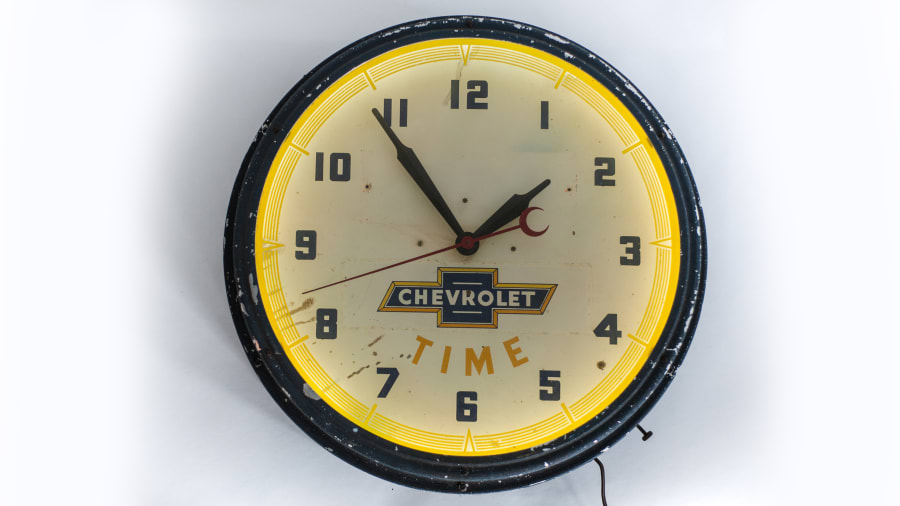 Chevrolet Neon Clock at Indy Road Art 2018 as K92 - Mecum Auctions