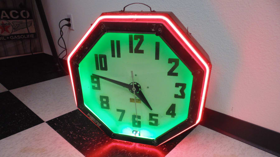 Original Clock With Neon 22 Round In Diameter at Indy Road Art 2018 as ...