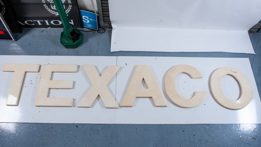Texaco Single-Sided Plastic Letters at Indy Road Art 2021 as M353 ...