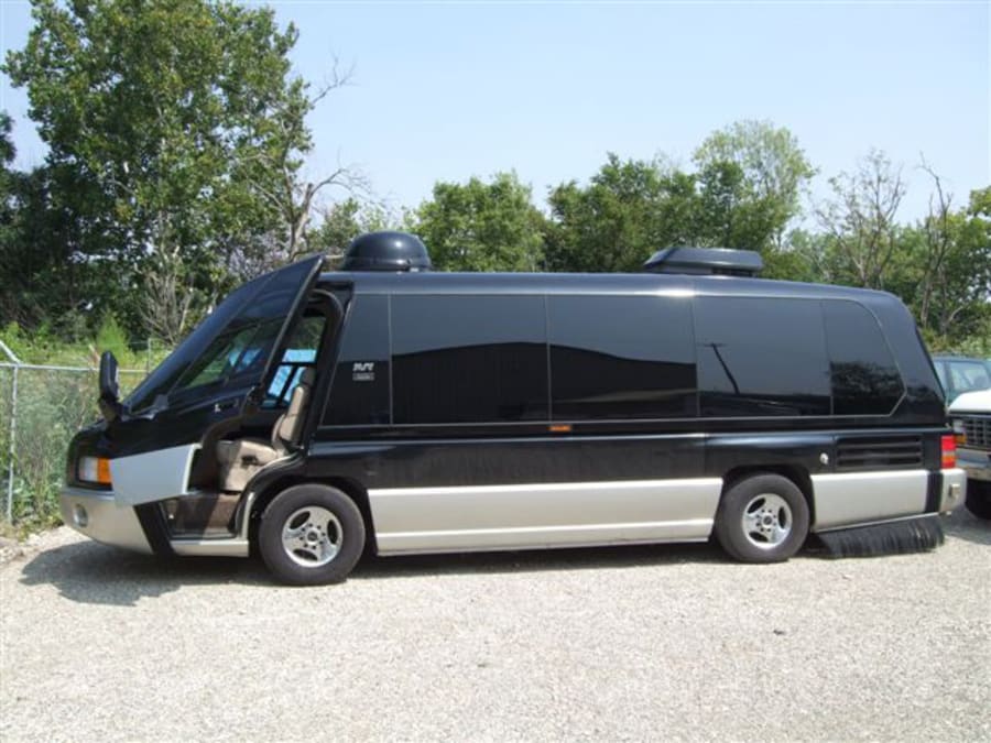 2000 Custom Coach Mauk MSV 1120s Bus for Sale at Auction - Mecum Auctions