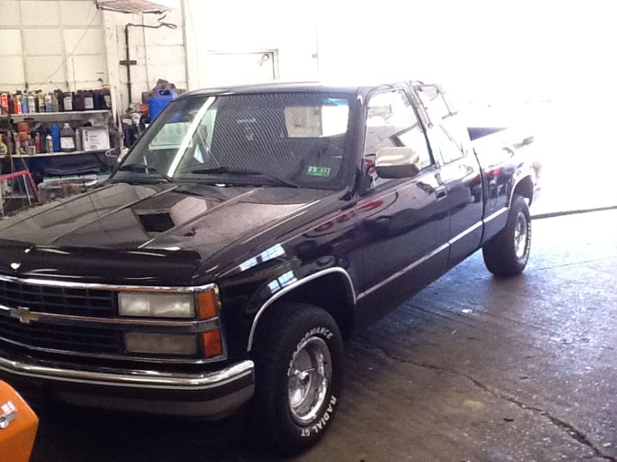 1993 Chevrolet Silverado Ext Cab Pickup at Dana Mecum's 25th Original ...