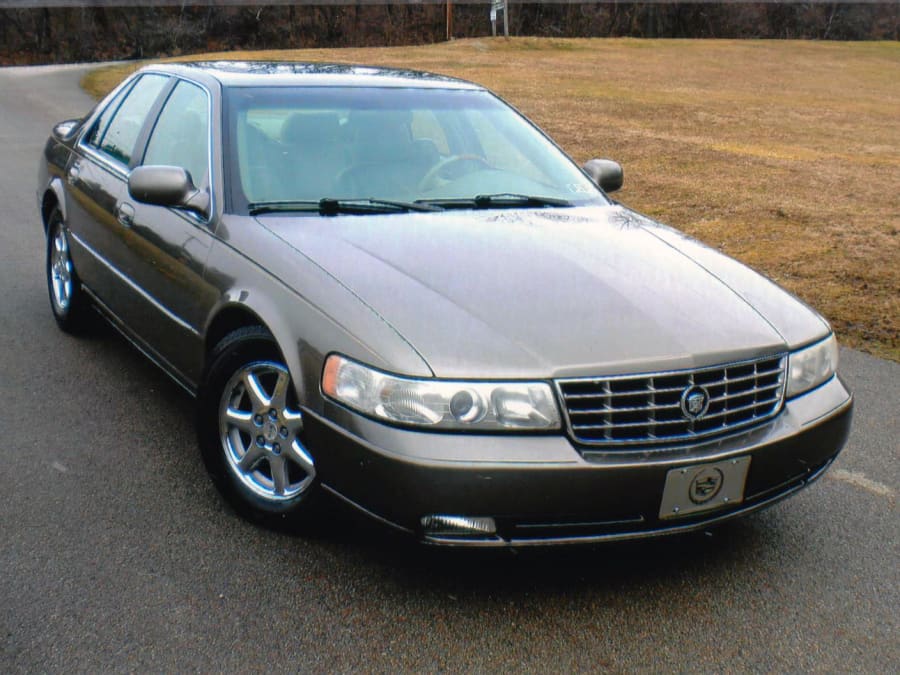 2000 Cadillac Seville Sedan at Dana Mecum's 26th Original Spring ...