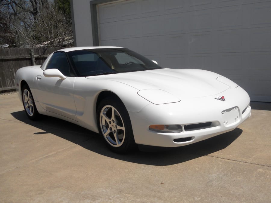 2001 Chevrolet Corvette Coupe for Sale at Auction - Mecum Auctions