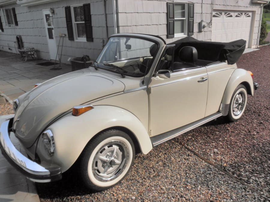 1977 Volkswagen Beetle Convertible at Dana Mecum's 26th Original Spring ...