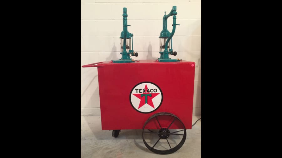 Bennett Texaco Double Lubester 19x53x38 at Indy 2015 as K18 - Mecum ...