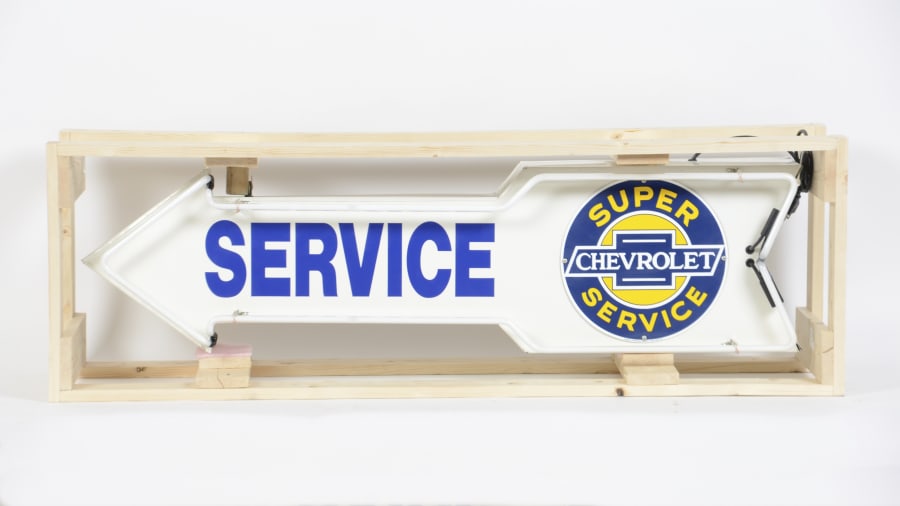 Chevrolet Arrow Neon Sign DSTN at Indy 2015 as K35 - Mecum Auctions