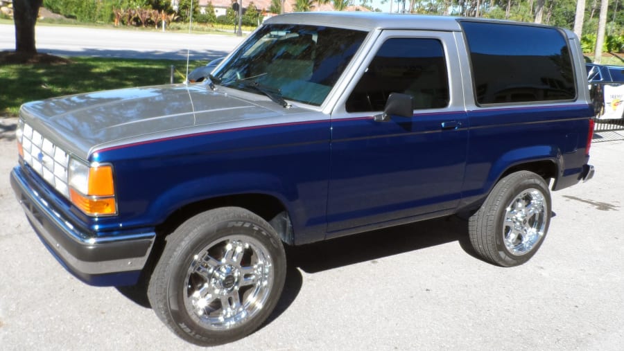 1989 Ford Bronco for Sale at Auction - Mecum Auctions