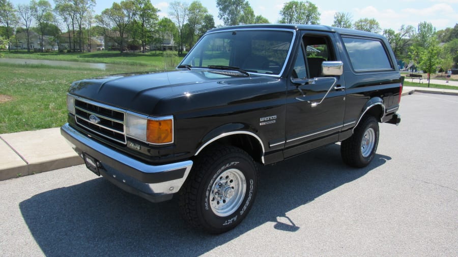 1991 Ford Bronco XLT at Indy 2016 as W152 - Mecum Auctions