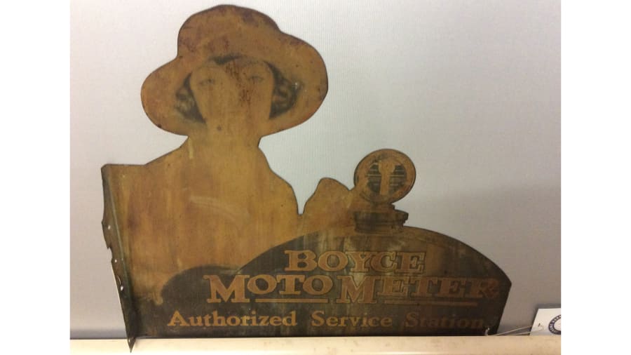 Boyce Moto Meter Flange Sign DST for Sale at Auction - Mecum Auctions