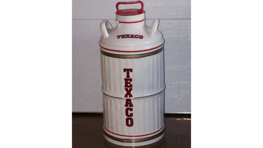 Texaco 5 Gallon Oil Can at Indy 2016 as J26 - Mecum Auctions