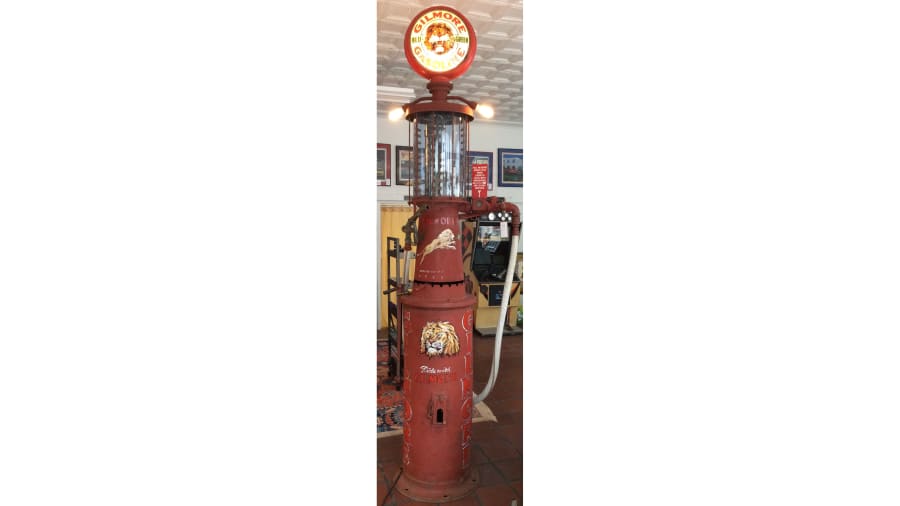 Gilmore Correct Measure 10 Gallon Visible Gas Pump for Sale at Auction ...