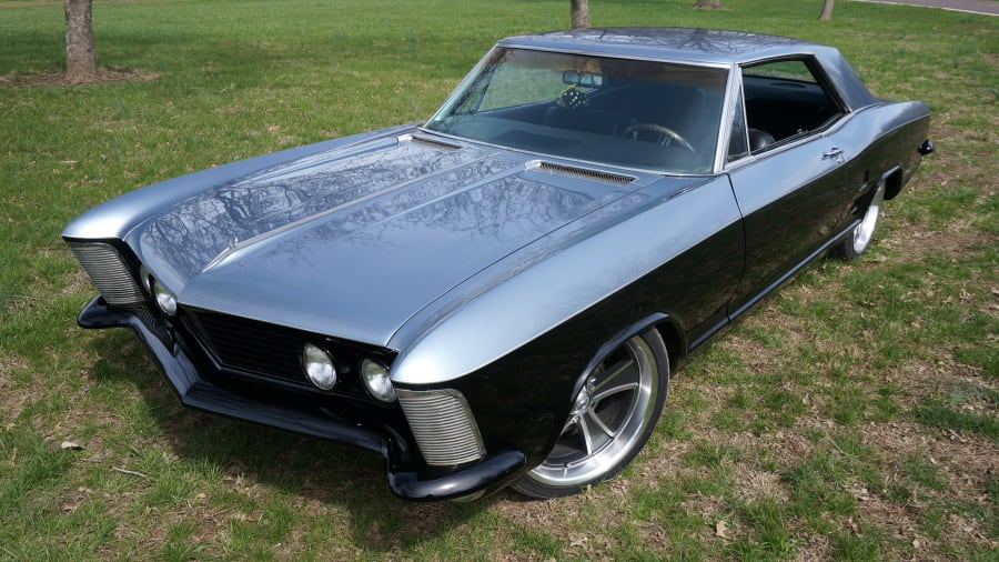 1964 Buick Riviera Resto Mod at Indy 2016 as W127.1 - Mecum Auctions