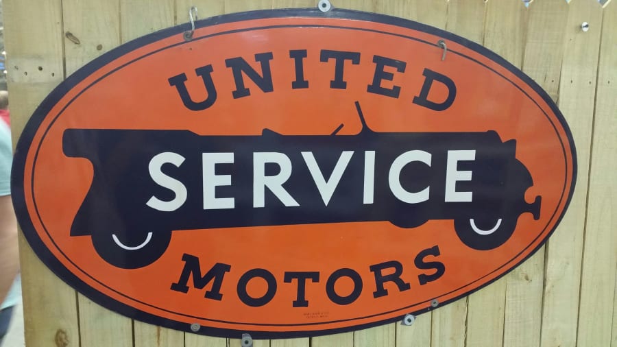 United Motors Service Sign DSP 48x28.5 for Sale at Auction - Mecum Auctions
