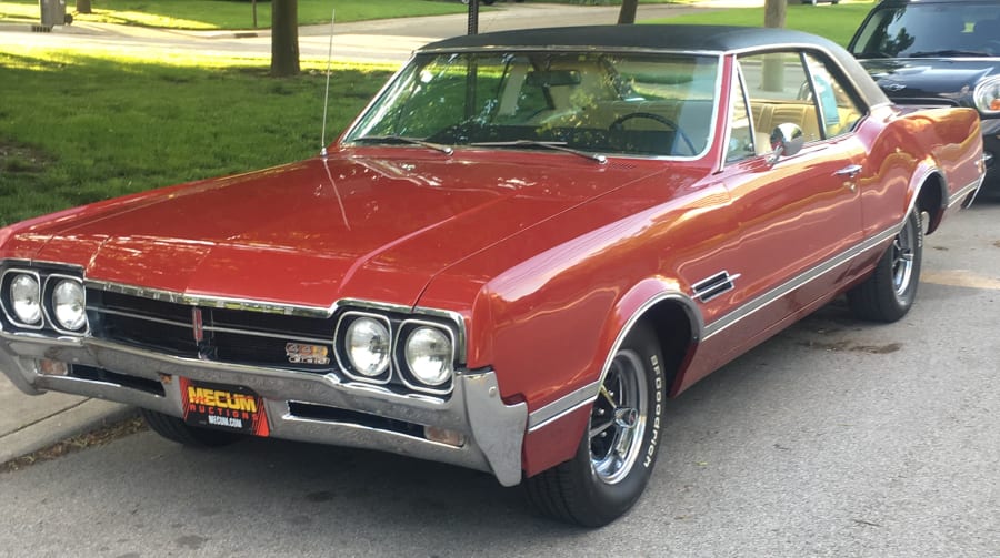 1966 Oldsmobile 442 at Indy 2017 as T42 - Mecum Auctions