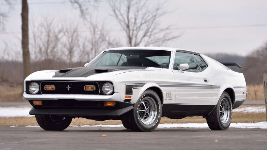 1972 Ford Mustang Mach 1 Fastback at Indy 2019 as F40 - Mecum Auctions