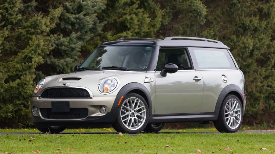 2010 Mini Clubman S John Cooper Works at Indy 2020 as T233 - Mecum Auctions