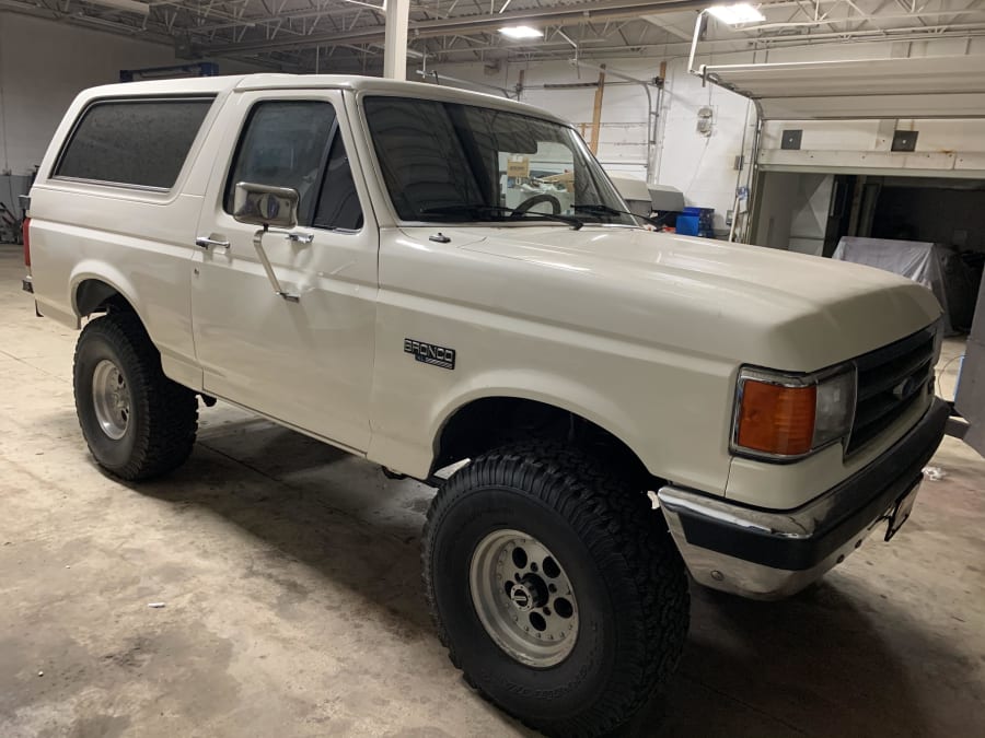 1990 Ford Bronco for Sale at Auction - Mecum Auctions