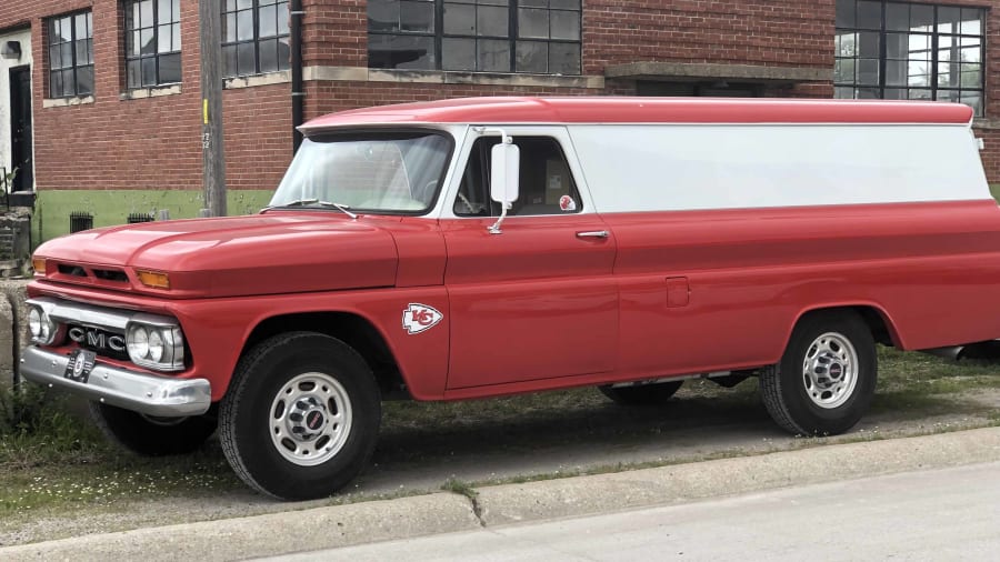 1964 GMC Panel Truck at Indy 2021 as K124 - Mecum Auctions