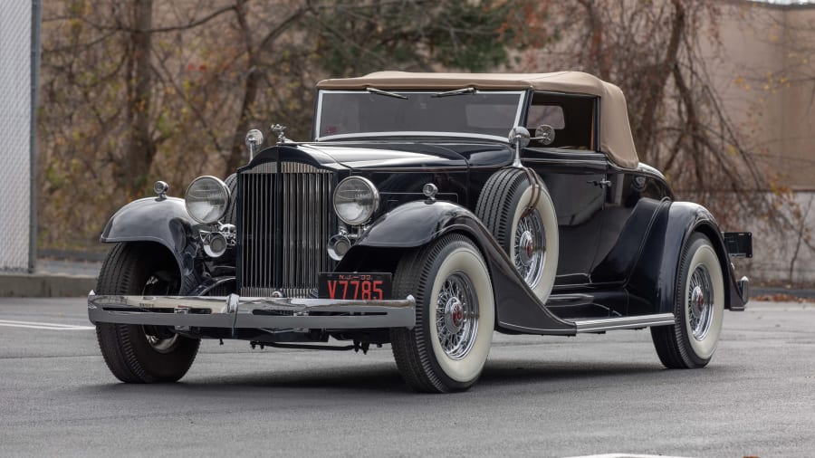 1933 Packard Twelve Replica Roadster at Indy 2021 as T99.1 - Mecum Auctions