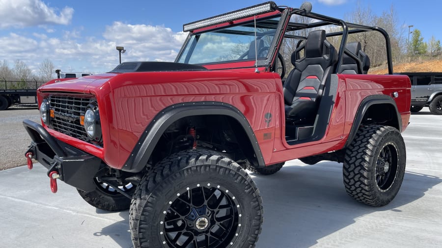 1966 Ford Bronco Custom at Indy 2022 as J66 - Mecum Auctions