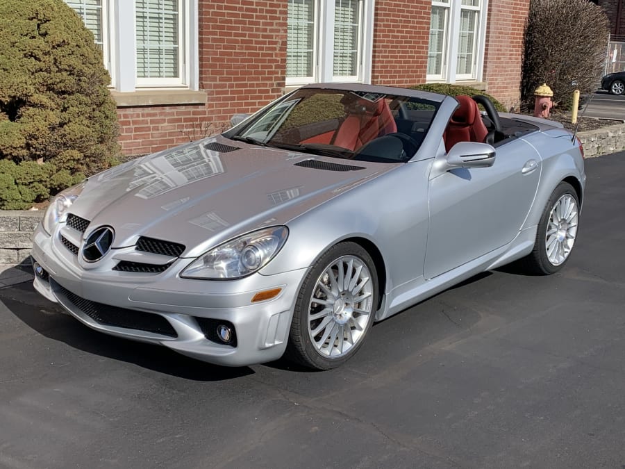 2009 Mercedes-Benz SLK350 Convertible at Indy 2022 as K34 - Mecum Auctions