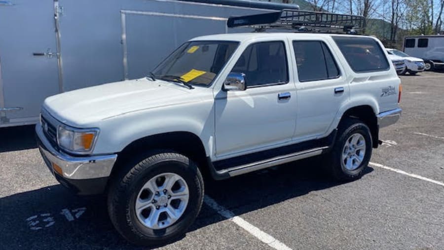 1994 Toyota 4Runner SR5 for Sale at Auction - Mecum Auctions