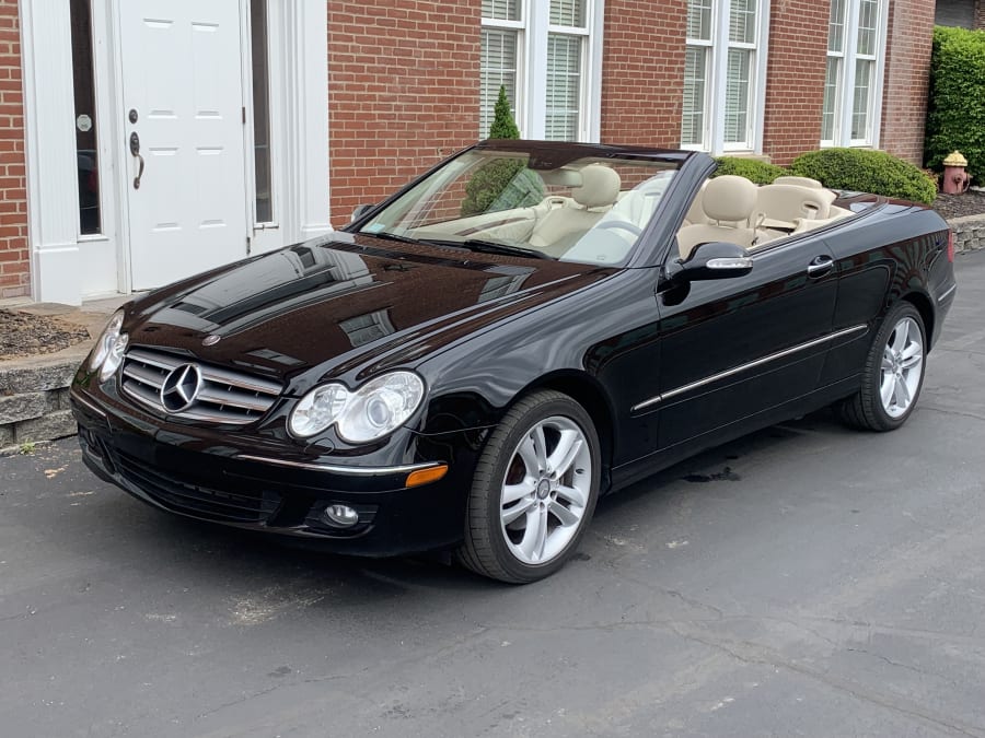 2009 Mercedes-Benz CLK350 Convertible at Indy 2022 as S17 - Mecum Auctions
