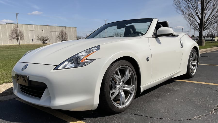 2010 Nissan 370Z Touring Convertible for Sale at Auction - Mecum Auctions