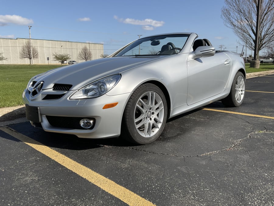 2009 Mercedes-Benz SLK300 Convertible at Indy 2022 as L30.1 - Mecum ...