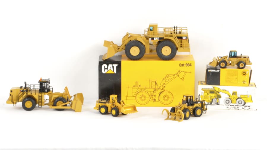 Caterpillar Model Frontend Loaders Lot Of 6 at The Toy Auction 2014 as ...