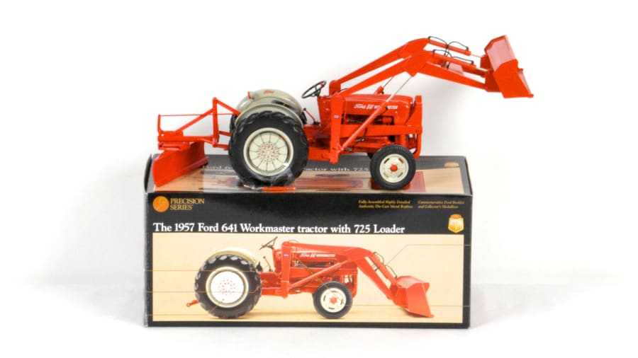 Ford 641 Workmaster Tractor With 725 Loader for Sale at Auction - Mecum ...