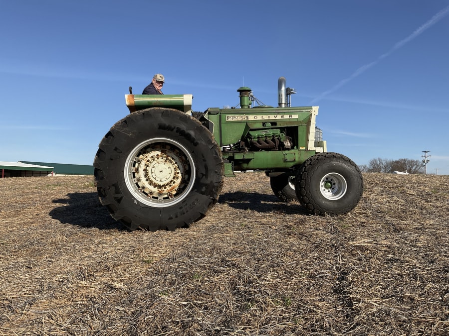 1974 Oliver 2255 for Sale at Auction - Mecum Auctions