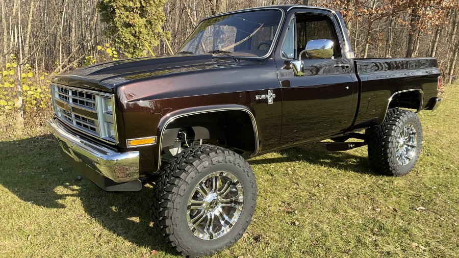 1985 Chevy Truck Lifted