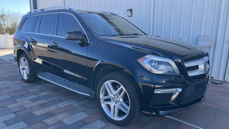 2015 Mercedes-Benz GL550 AMG Sport for Sale at Auction - Mecum Auctions