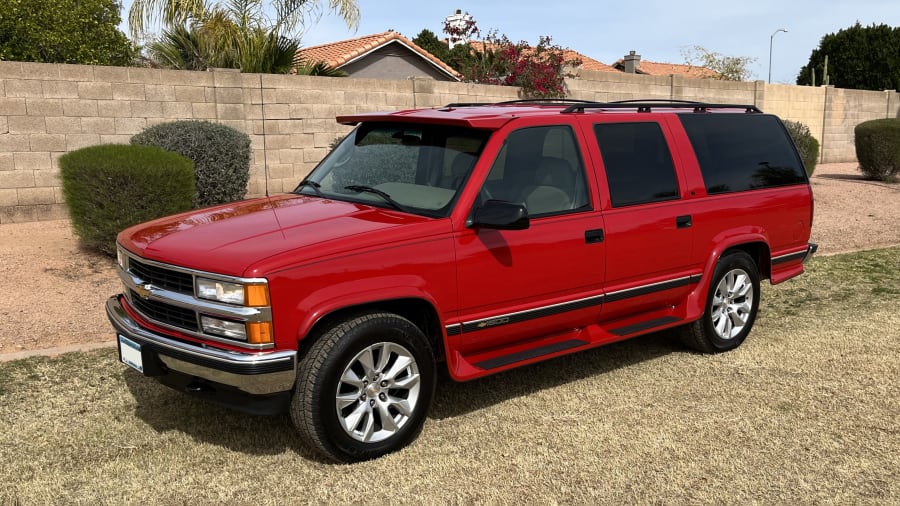 1996 Chevrolet Suburban for Sale at Auction - Mecum Auctions