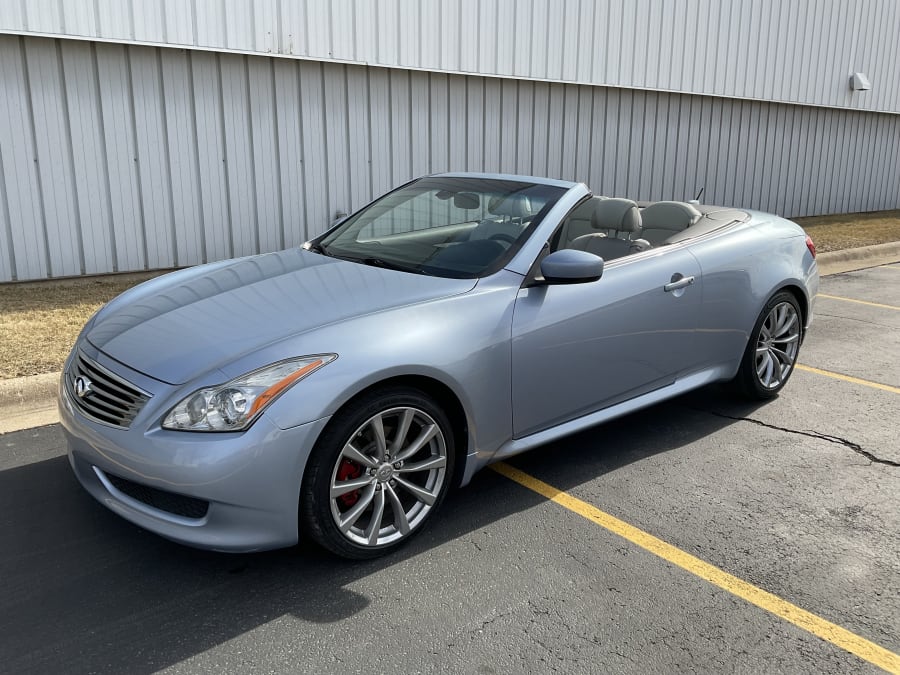 2009 Infiniti G37 Convertible for Sale at Auction - Mecum Auctions
