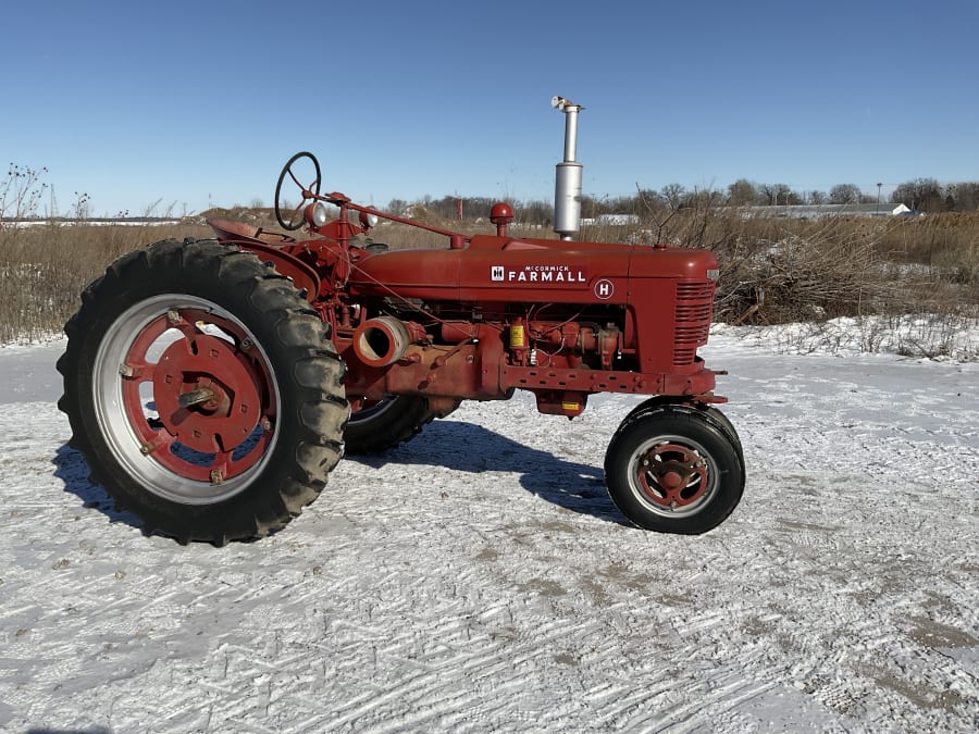 1946 Farmall H for Sale at Auction - Mecum Auctions