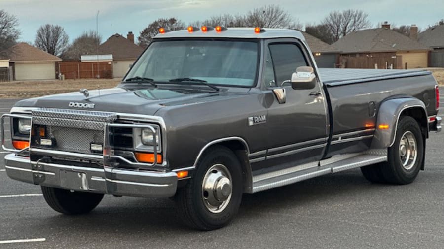 1990 Dodge D350 Dually Pickup for Sale at Auction - Mecum Auctions