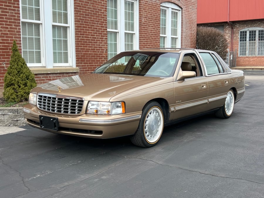 1998 Cadillac DeVille for Sale at Auction - Mecum Auctions