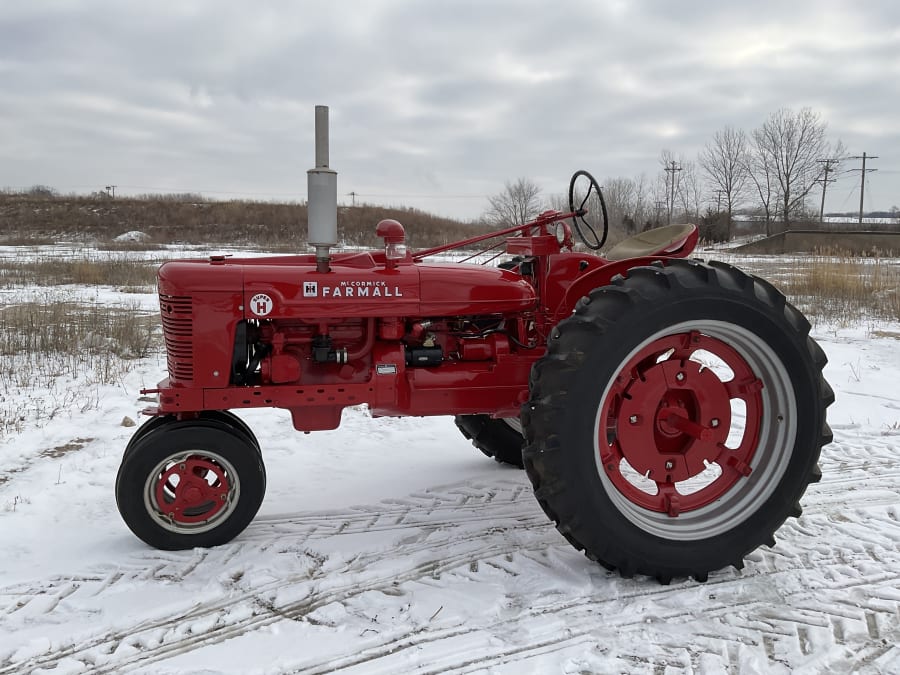 1954 Farmall Super H for Sale at Auction - Mecum Auctions