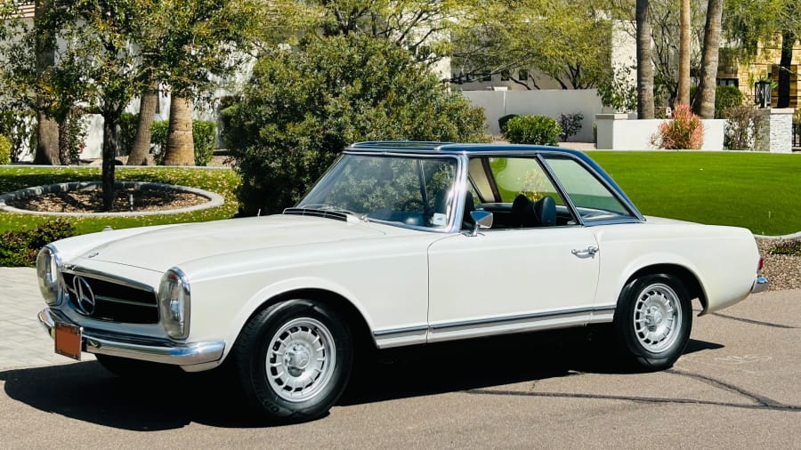 1968 Mercedes-Benz 280SL Convertible for Sale at Auction - Mecum Auctions