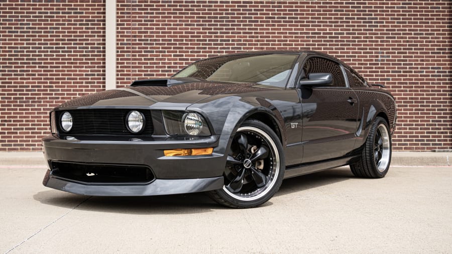 2008 Ford Mustang GT Deluxe for Sale at Auction - Mecum Auctions