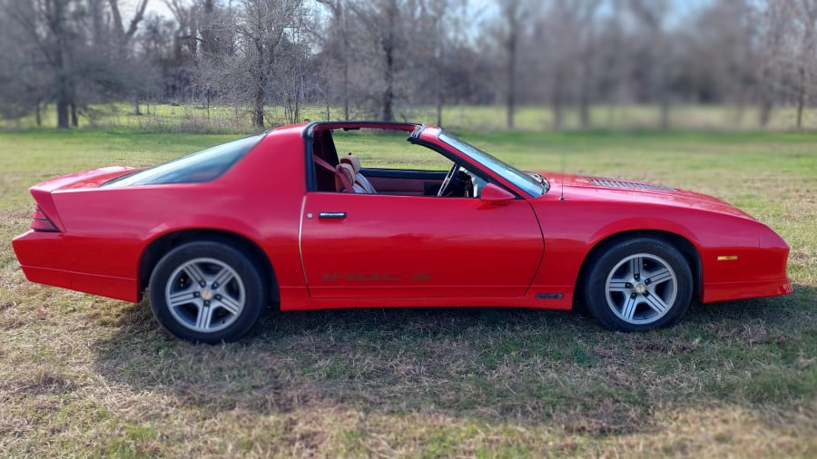1989 Chevrolet Camaro IROC-Z for Sale at Auction - Mecum Auctions