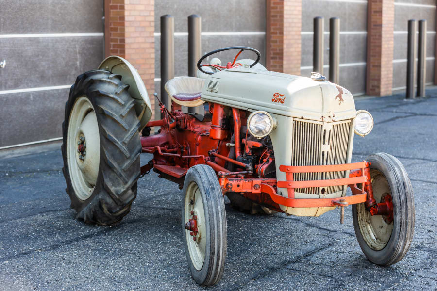 1952 Ford 8N at Indy 2023 as W279 - Mecum Auctions