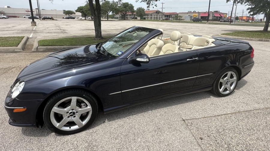 2005 Mercedes-Benz CLK500 Convertible for Sale at Auction - Mecum Auctions